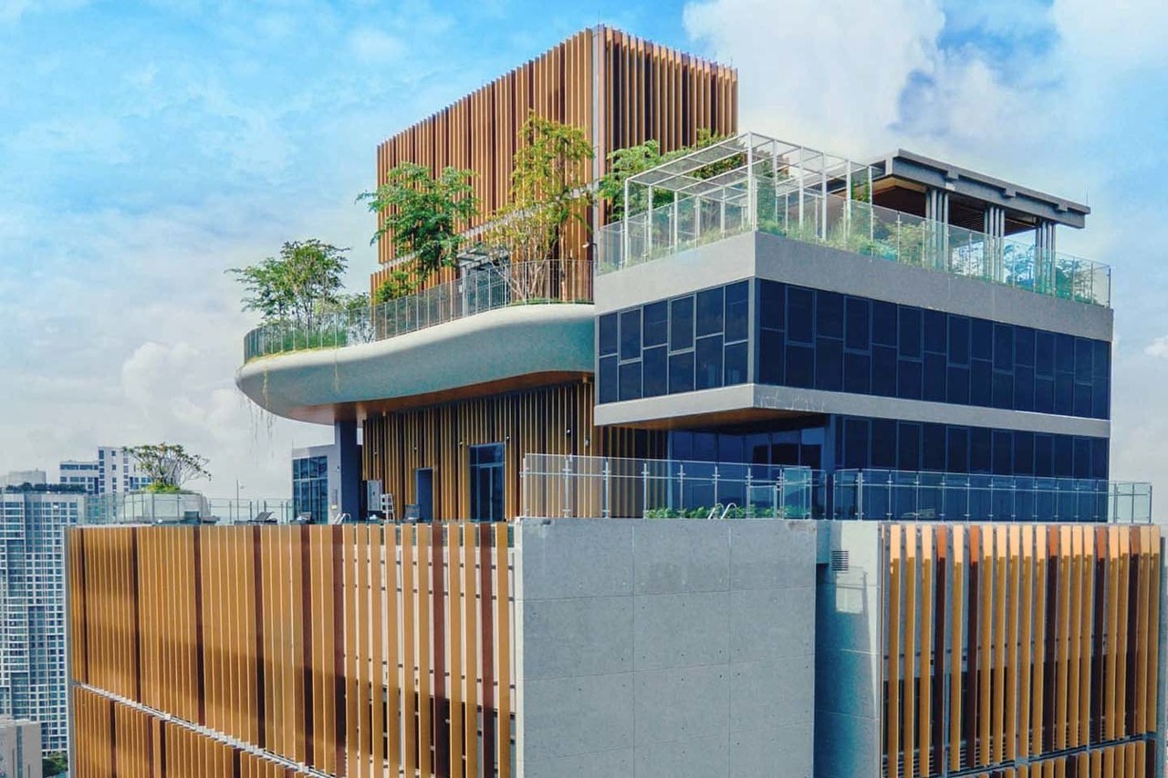 Ceylonz Suites - LUXBEE Enterprise Sdn. Bhd.