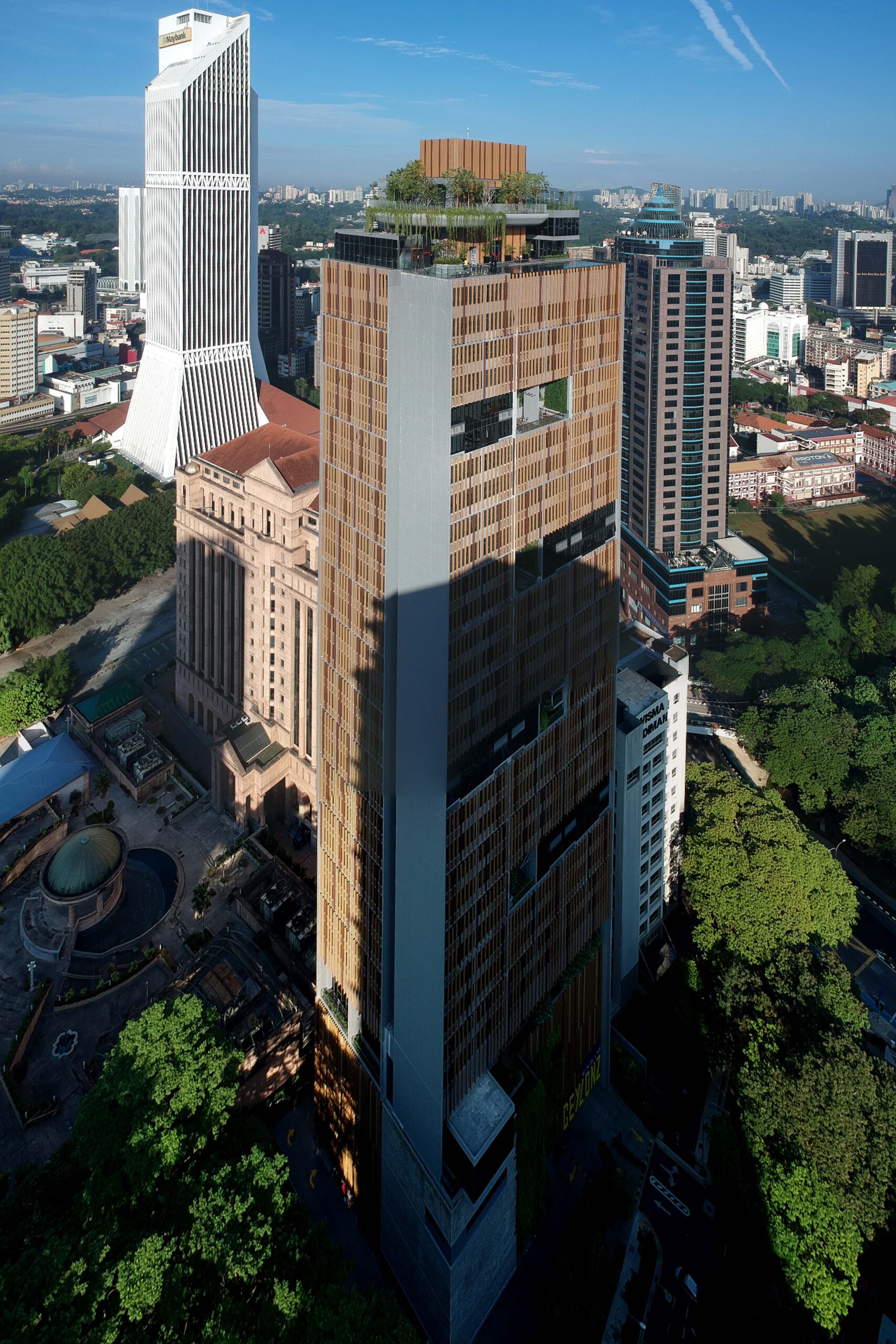 Ceylonz Suites - LUXBEE Enterprise Sdn. Bhd.